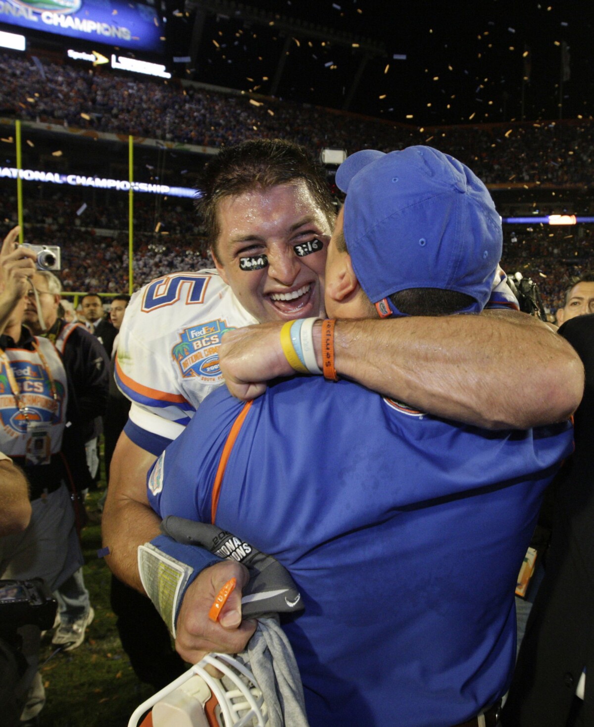 Photo : Tim Tebow sous le maillot des Gators de Florida face à Oklahoma ...