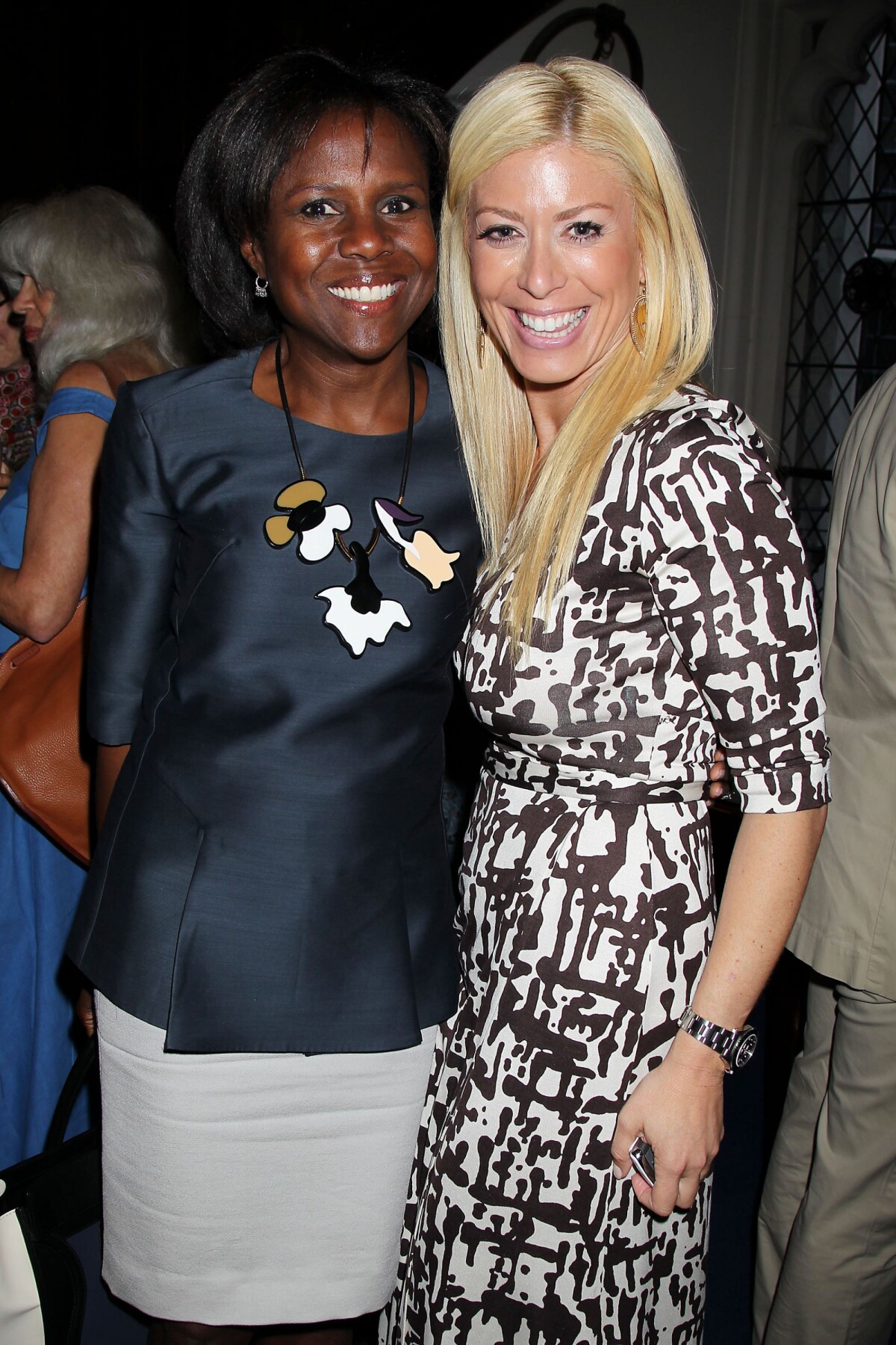 Photo : Deborah Roberts et Jill Martin lors du déjeuner en l'honneur du ...