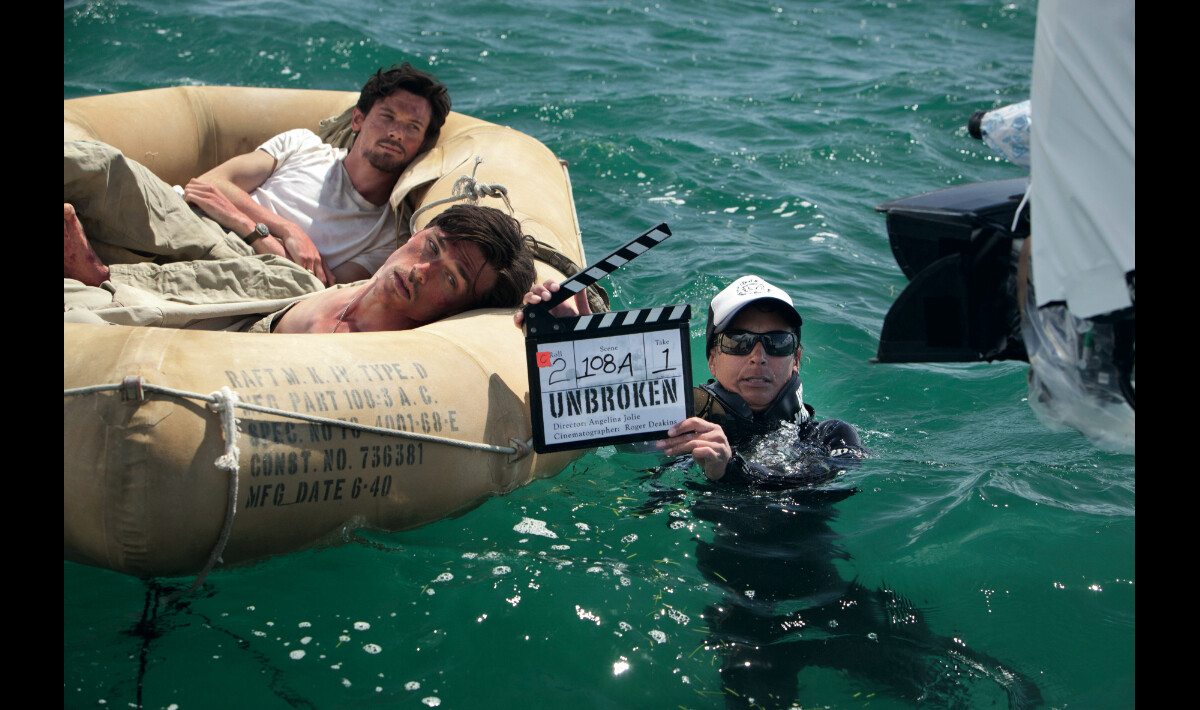 Photo : Phil (Domhnall Gleeson) et Mac (Finn Wittrock) en tournage dans ...