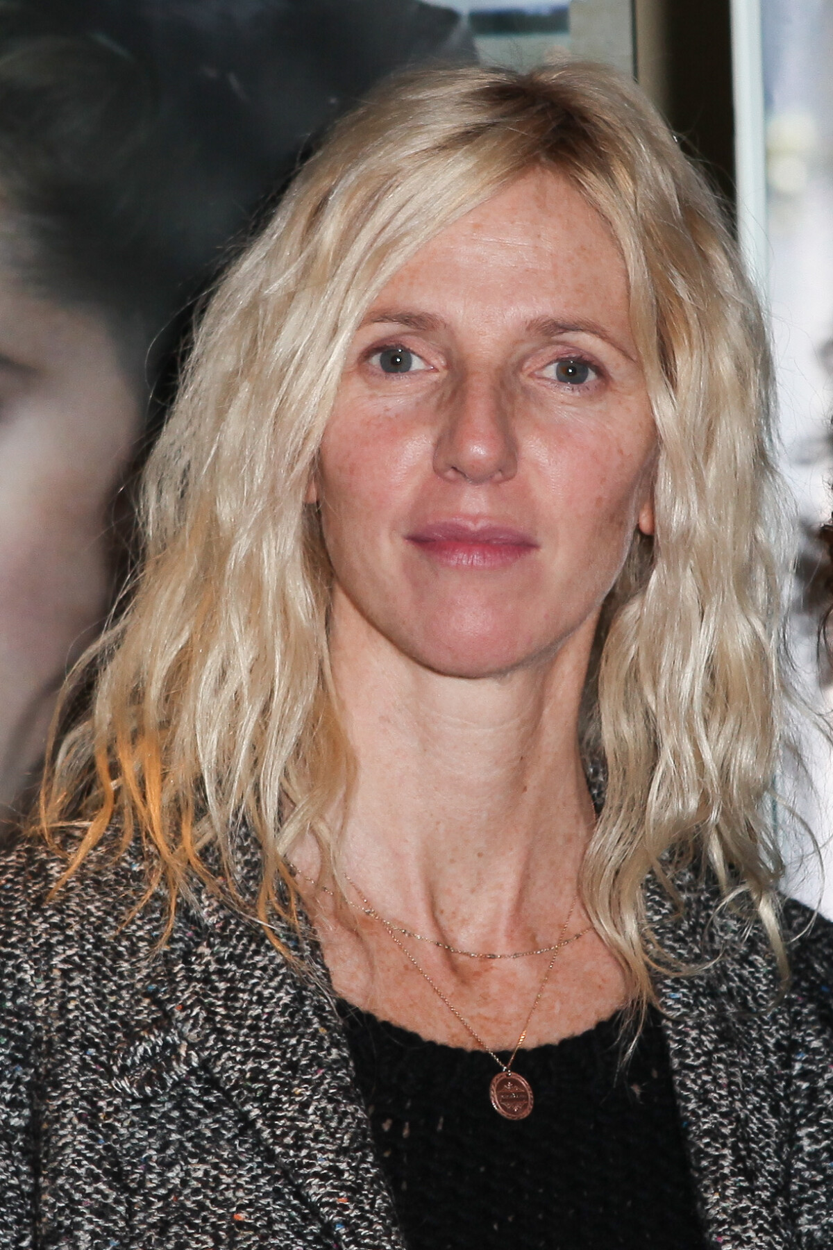 Photo : Sandrine Kiberlain lors de la première du film Violette à Paris ...