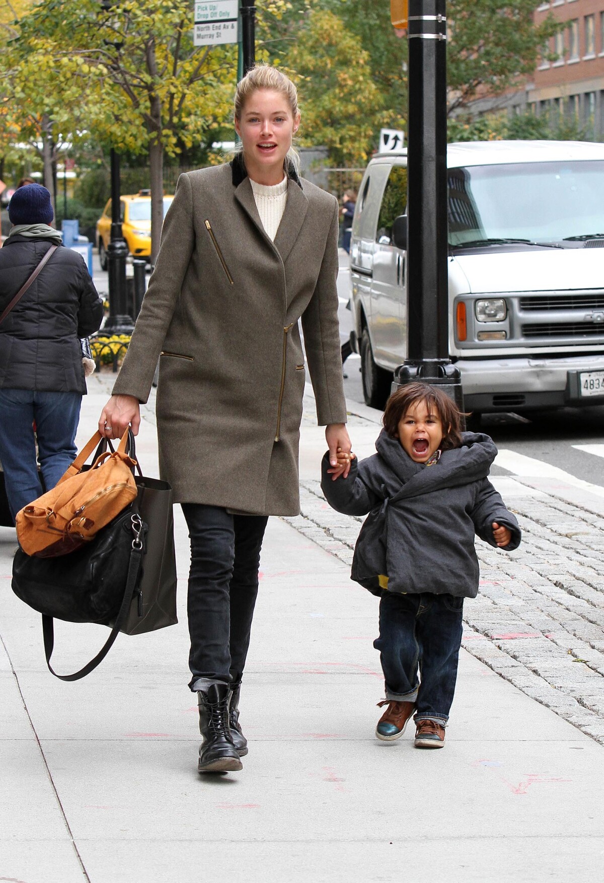 Photo : Le top hollandais Doutzen Kroes s'accorde une balade à New York ...