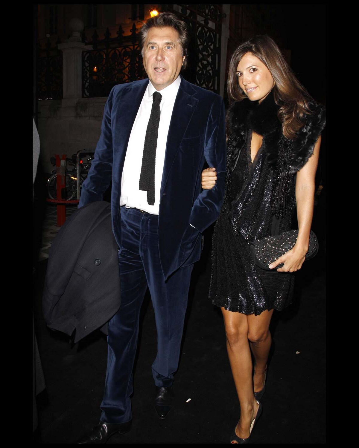 Photo : Bryan Ferry et Amanda Sheppard à Paris, le 29 septembre 2010 ...