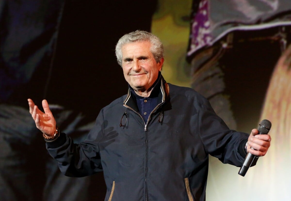 Photo : Claude Lelouch sur les Champs-Elysées à Paris le 31 mars 2014 ...
