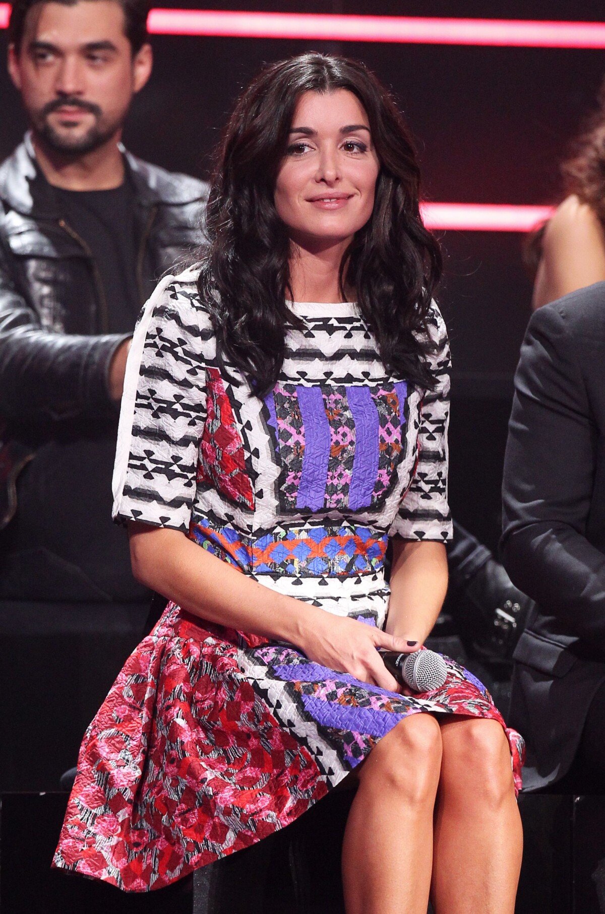 Photo : Jenifer Bartoli à Paris en décembre 2012 - Purepeople