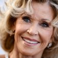Jane Fonda, étincelante et honorée devant son fils Troy et son frère ...