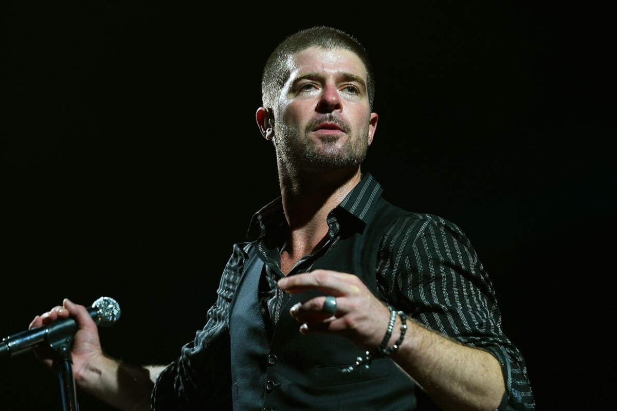 Photo : Robin Thicke en concert au Wireless Festival à Birmingham, le 5 ...