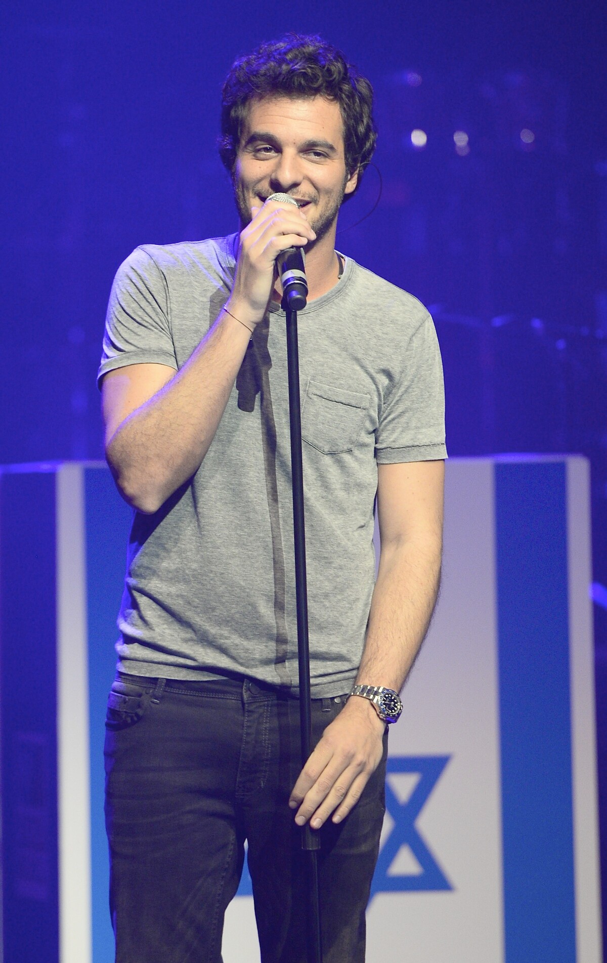 Photo : Le chanteur Amir (The Voice saison 3) - Concert au palais des ...