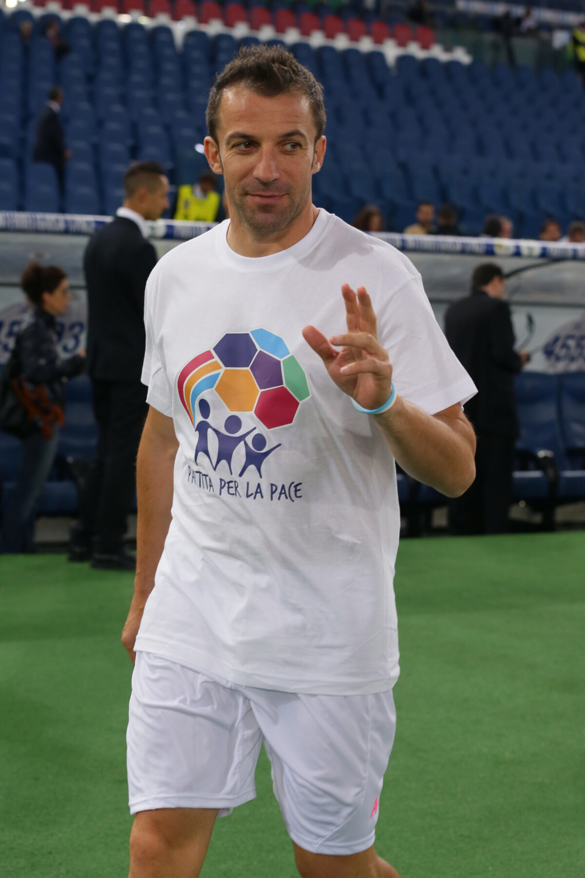 Photo : Alex Del Piero - Match de football interreligieux pour la paix ...