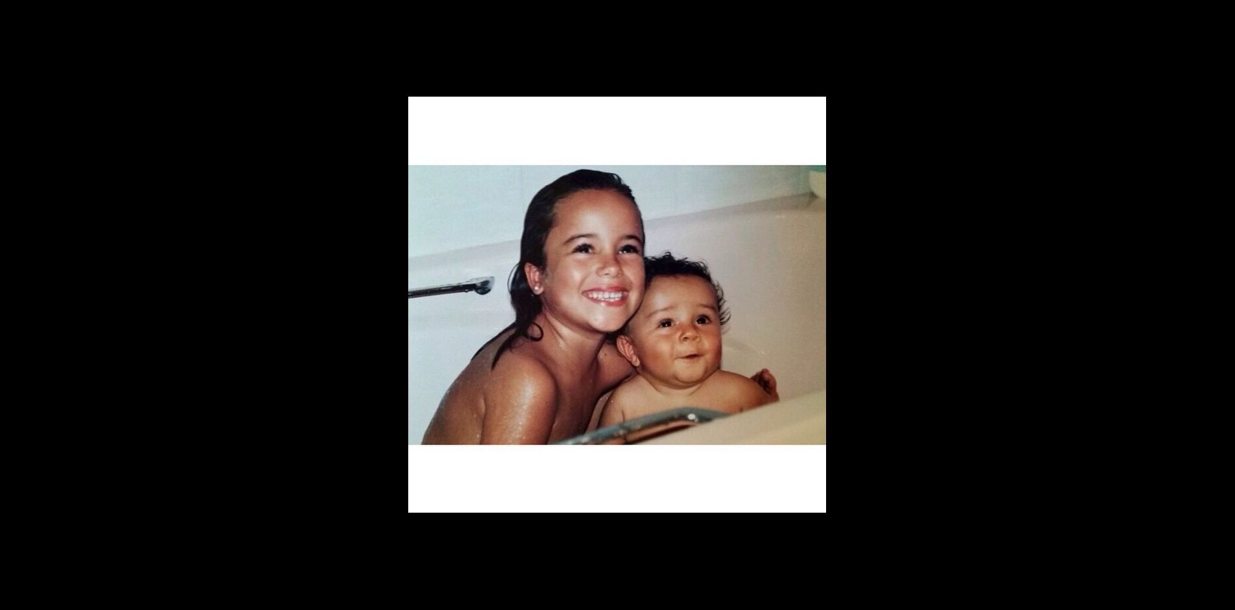 Alizée, nostalgique : Une photo d'elle toute petite fille dévoilée ...