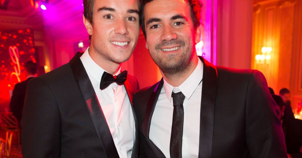 Exclusif - Alex Goude et son mari Romain - Photocall au Dîner du Global ...