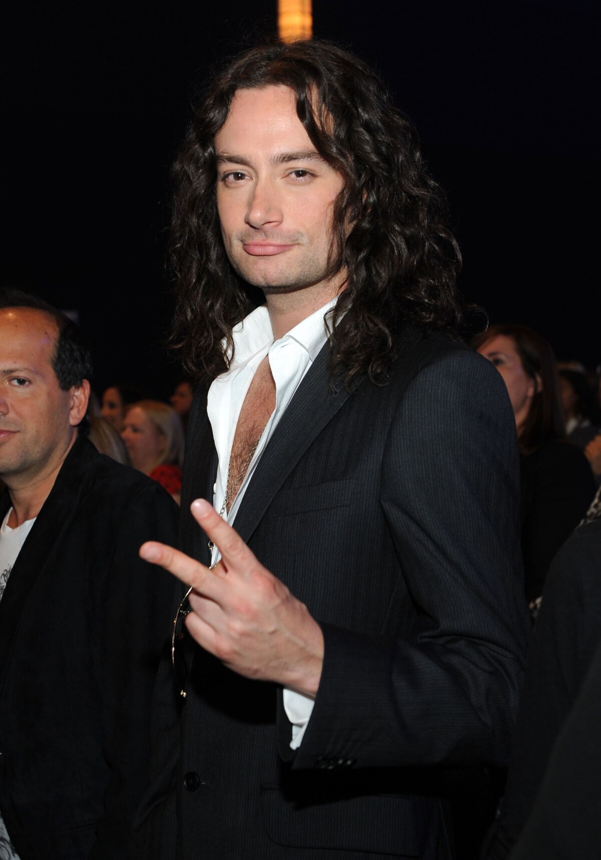 Photo : Constantine Maroulis lors de la finale d'American Idol en 2010 ...
