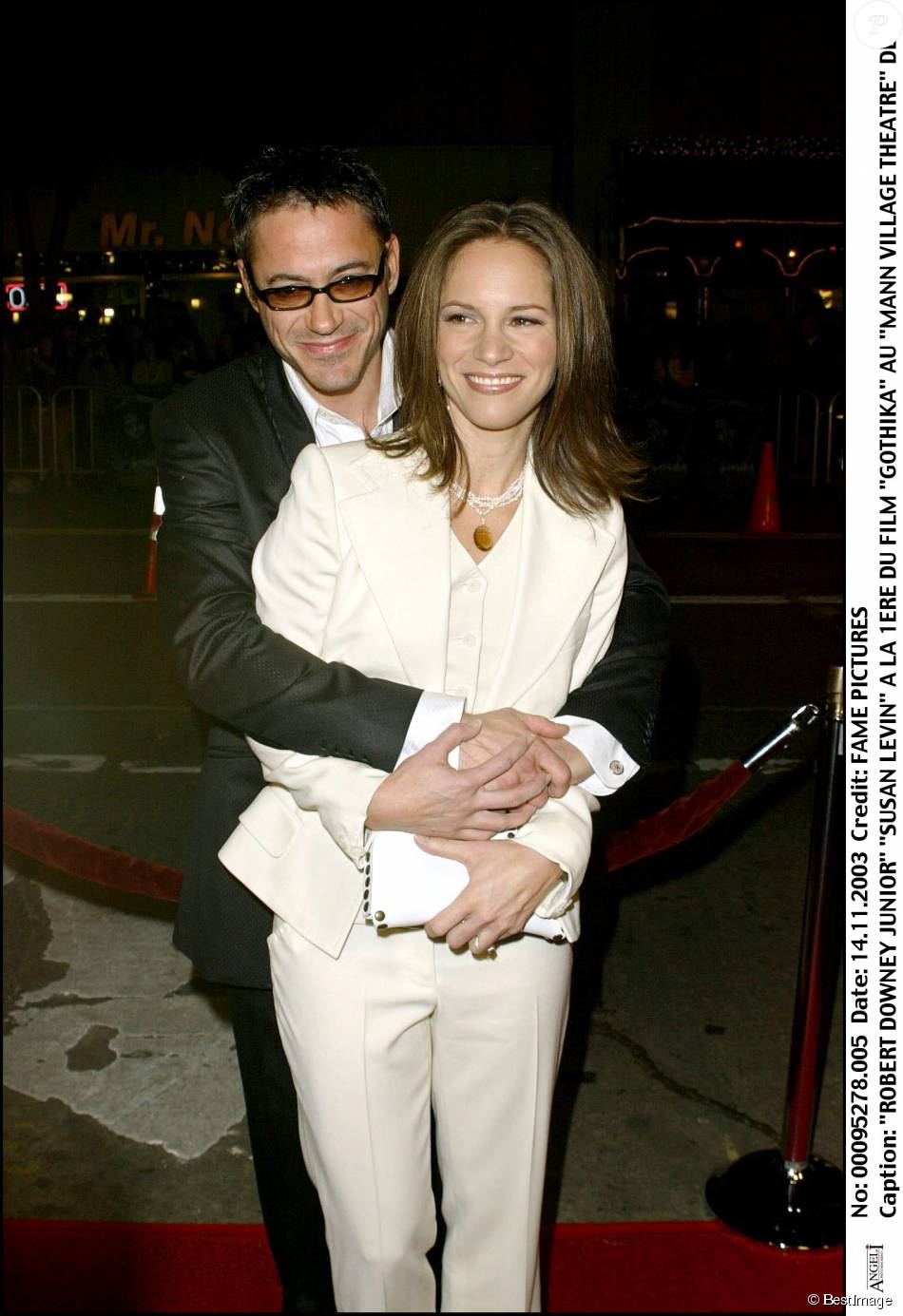 ROBERT DOWNEY JUNIOR SUSAN LEVIN A LA 1ERE DU FILM GOTHIKA AU MANN ...