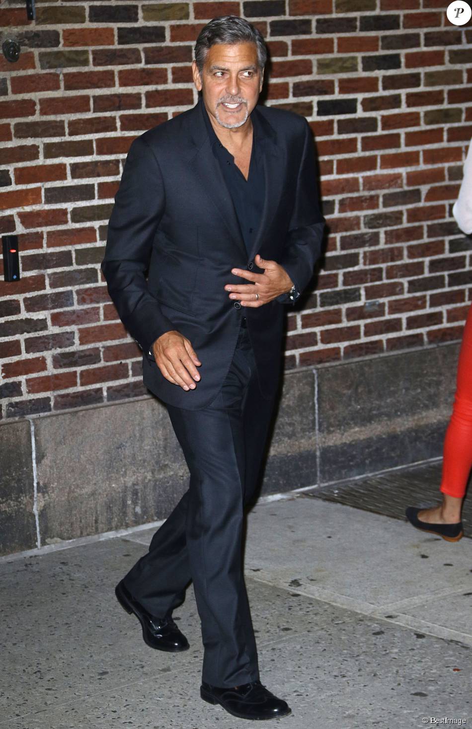 George Clooney au Late Show with Stephen Colbert à New York le 8 ...