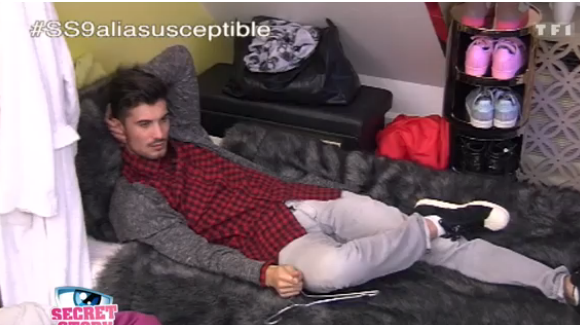 Secret Story 9 : Ali s'éloigne d'Alia, Loïc et Mélanie se réconcilient ...