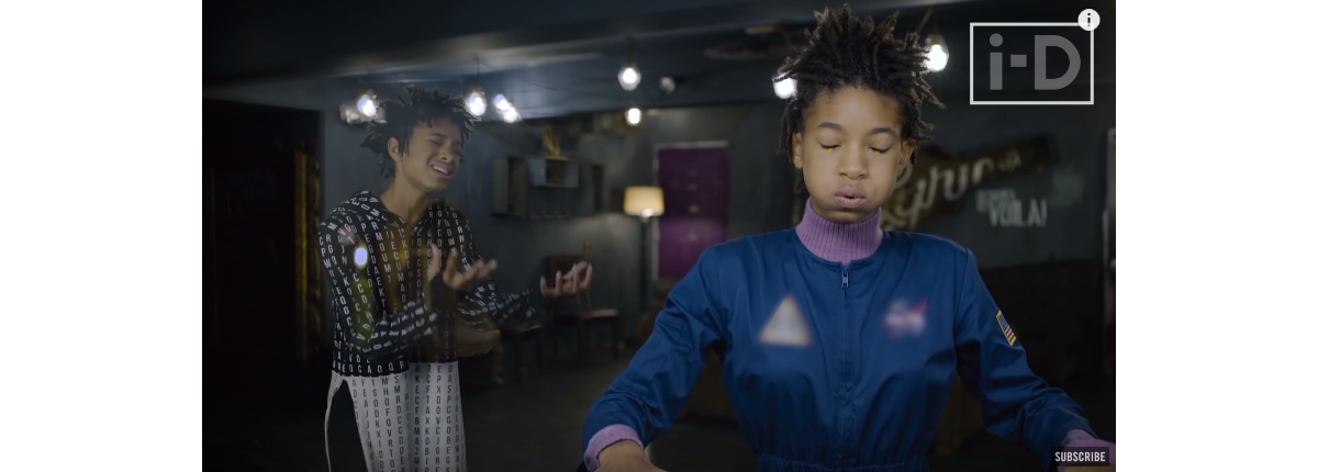Photo : Willow Smith dans le clip de Why Don't You Cry / image extraite ...