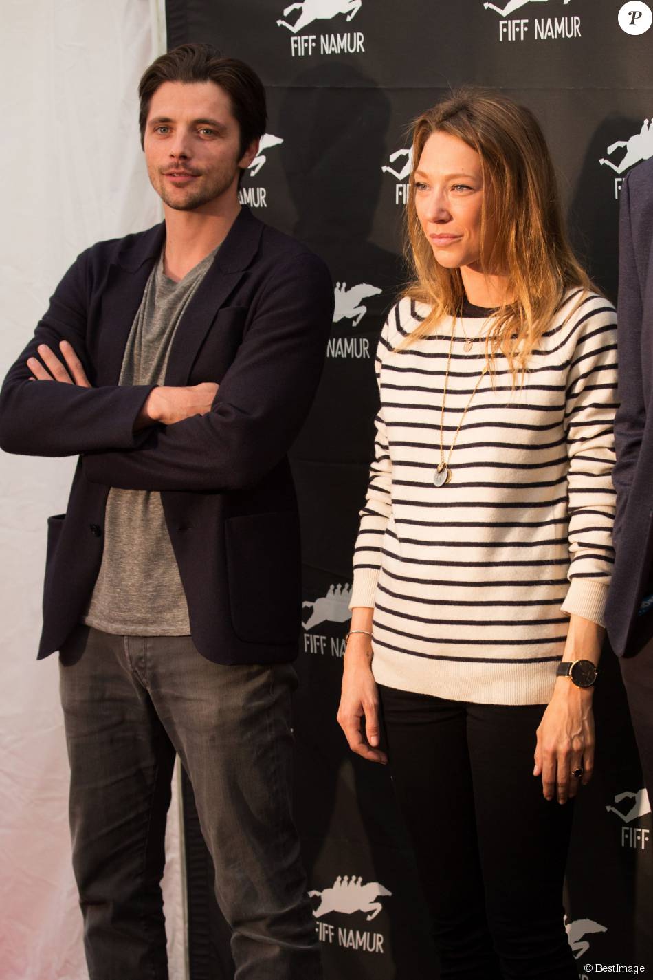 Raphaël Personnaz et Laura Smet lors du photocall du jury officiel ...