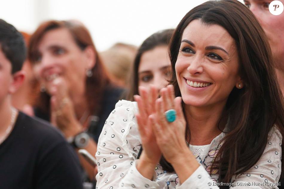 Exclusif - La chanteuse Jenifer Bartoli a tenu à apporter cette année ...