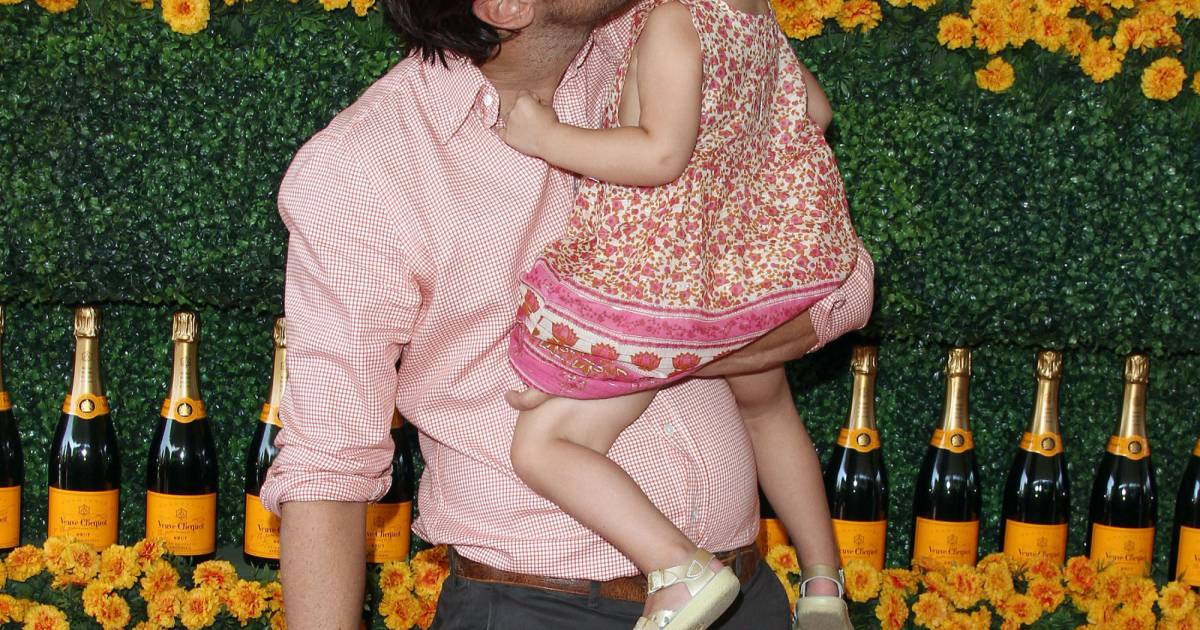 Oliver Hudson et sa fille Rio Laura à la 6ème soirée annuelle «Veuve ...
