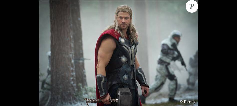 Chris Hemsworth dans le costume de Thor. - Purepeople