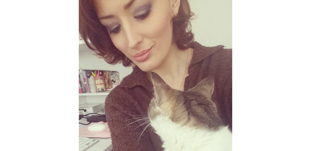 Photo : La jolie Kelly Bochenko : Selfie pour l'ex-Miss Paris - Purepeople