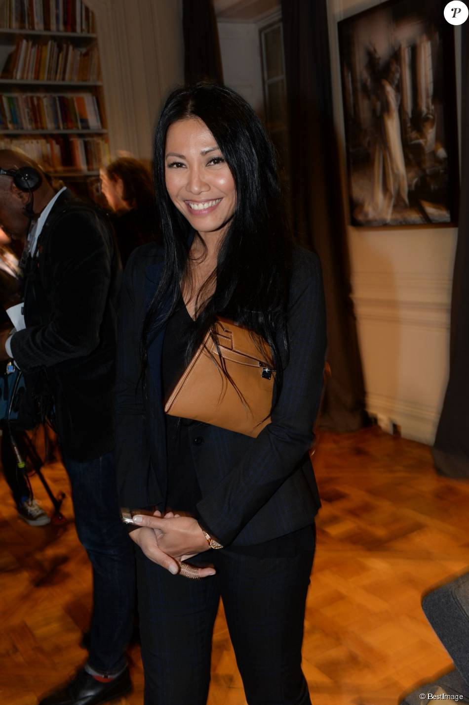 La chanteuse Anggun - Inauguration du projet 1 Heart 1 Tree qui ...