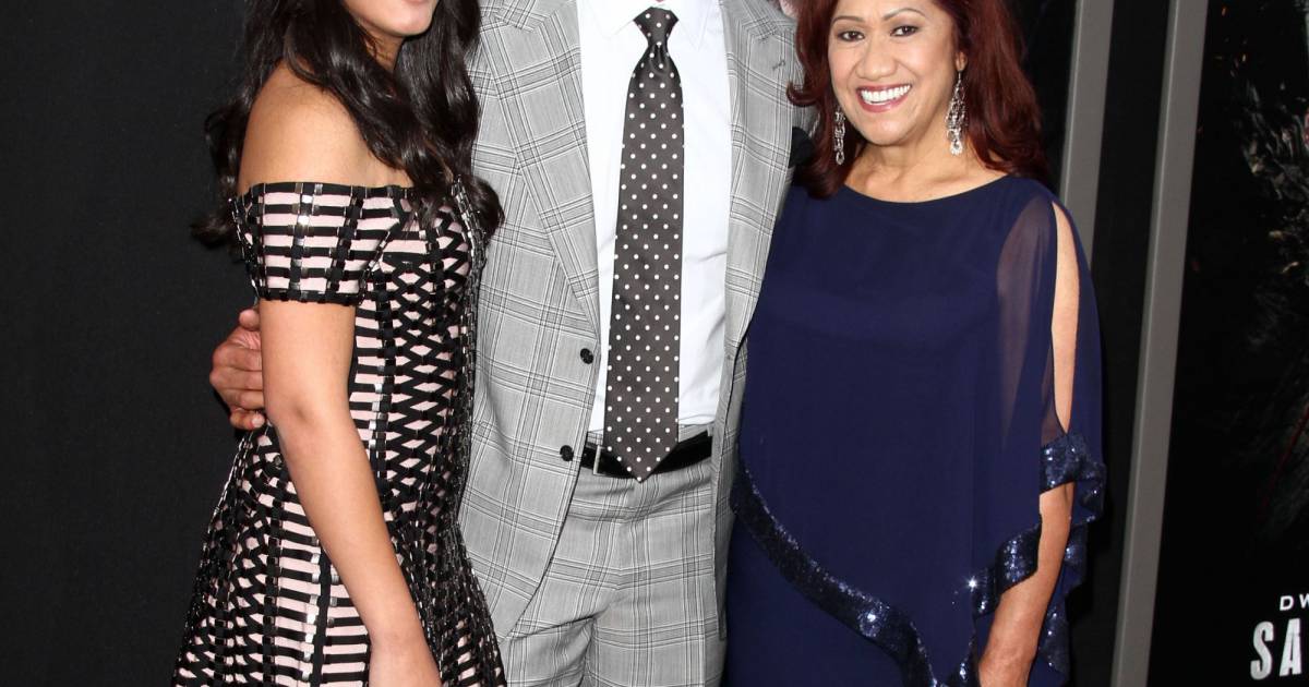 Ata Johnson, Dwayne Johnson, Simone Alexandra Johnson - Première du ...