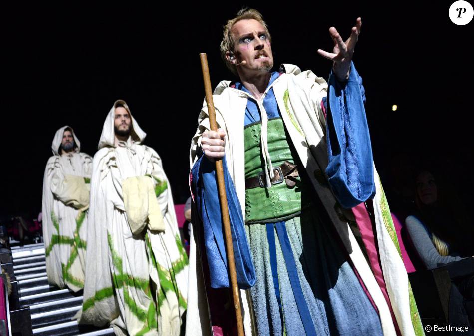 David Alexis (Merlin) lors de la dernière représentation parisienne de ...