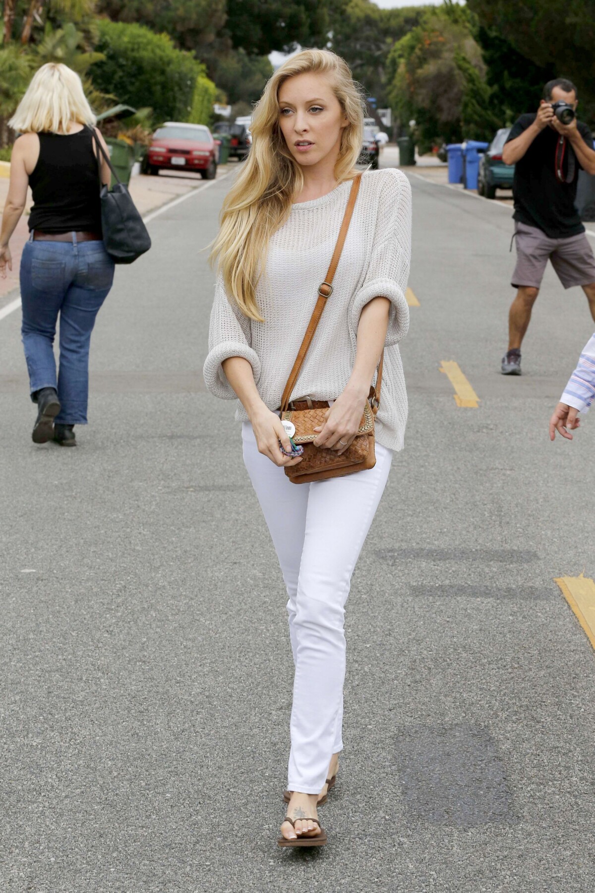 Photo : Leah Jenner dans les rues de Malibu à Los Angeles, le 11 ...
