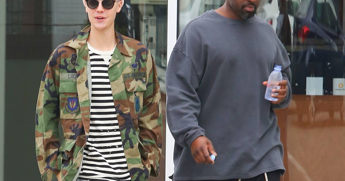 Justin Bieber se promène avec Corey Gamble dans les rues de Beverly ...