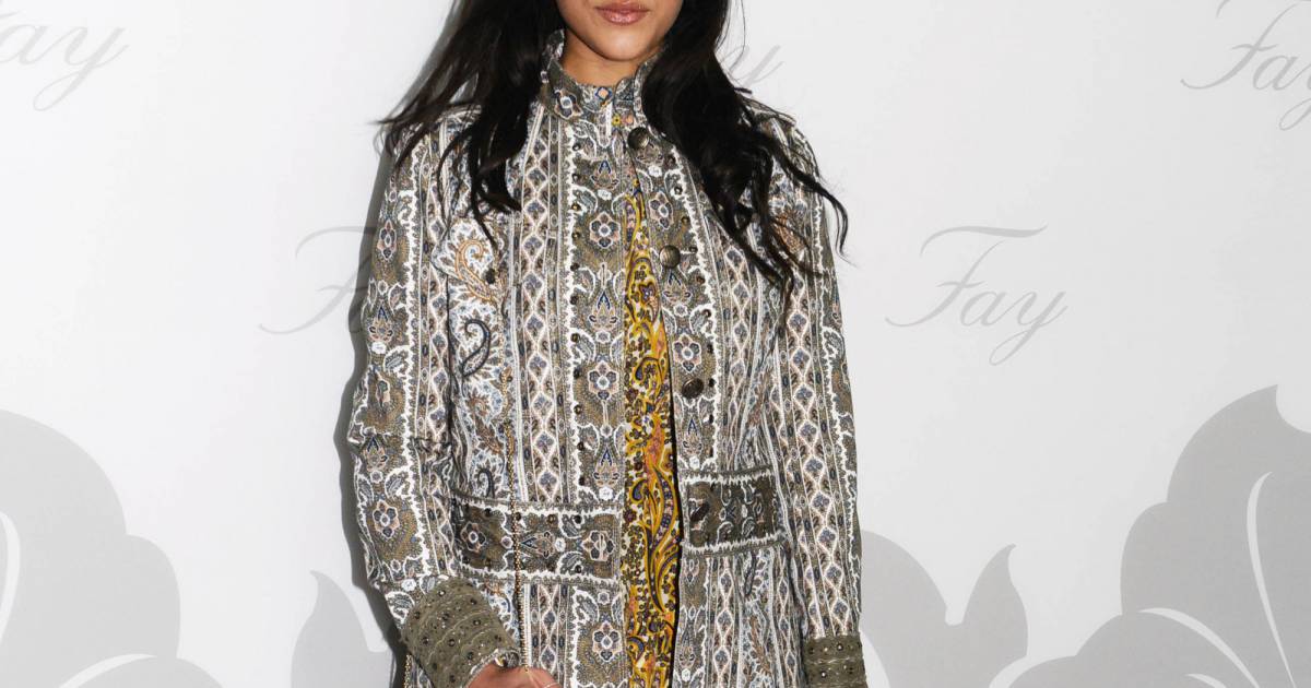 L'actrice Giulia Salemme assiste au défilé Fay à Milan. Le 24 février ...