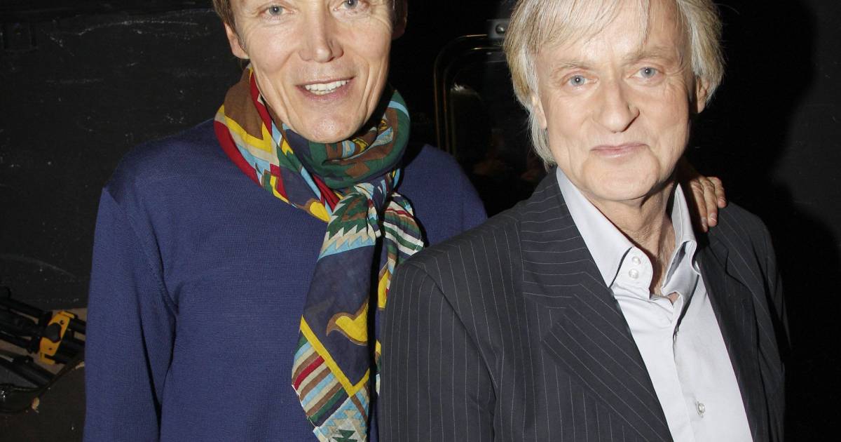 Dave et son compagnon Patrick Loiseau, le 22 février 2012 à Paris ...