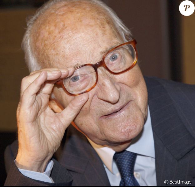 Mort d'Alain Decaux, "l'homme qui a fait aimer l'histoire" - Purepeople