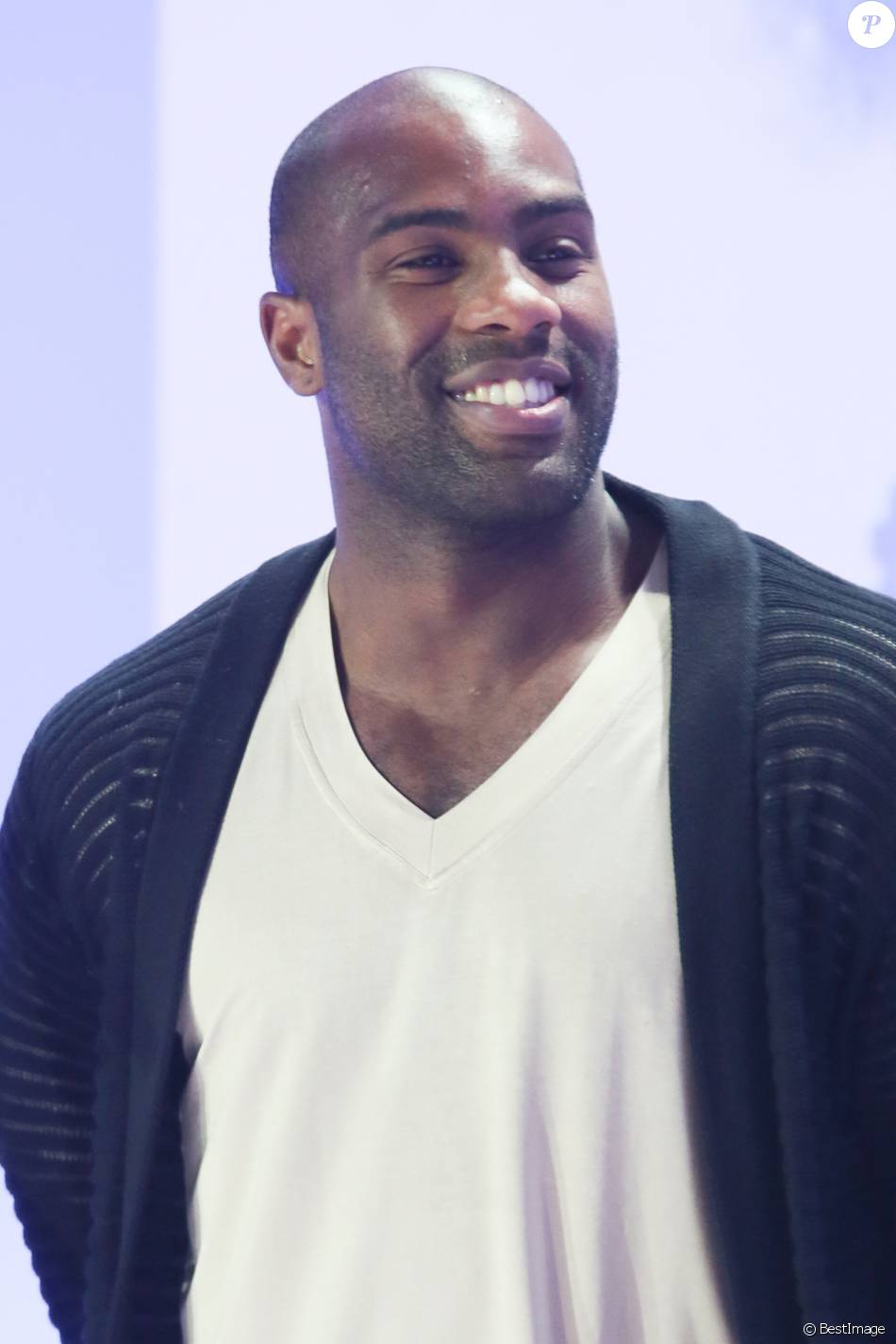 Teddy Riner à une conférence de presse France Télévisions J-100 avant ...