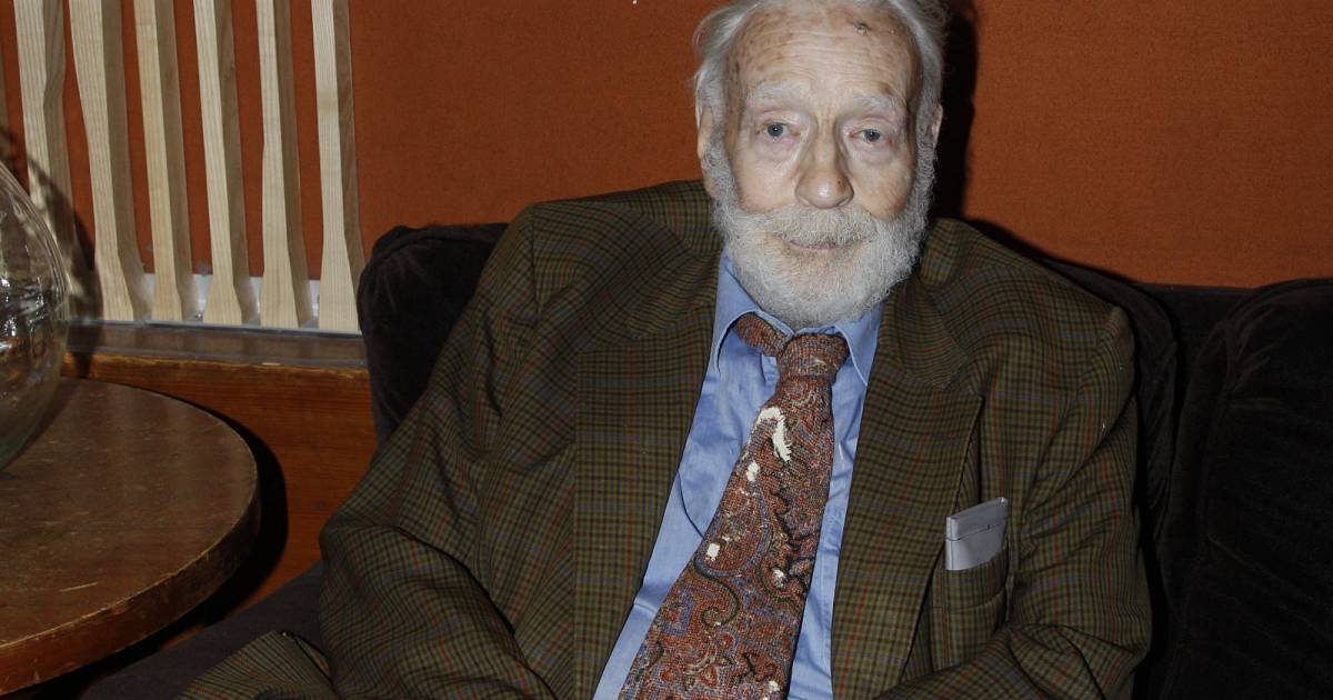 Alexandre Astruc - Remise de décoration à Arlette Gordon au club 13 à ...