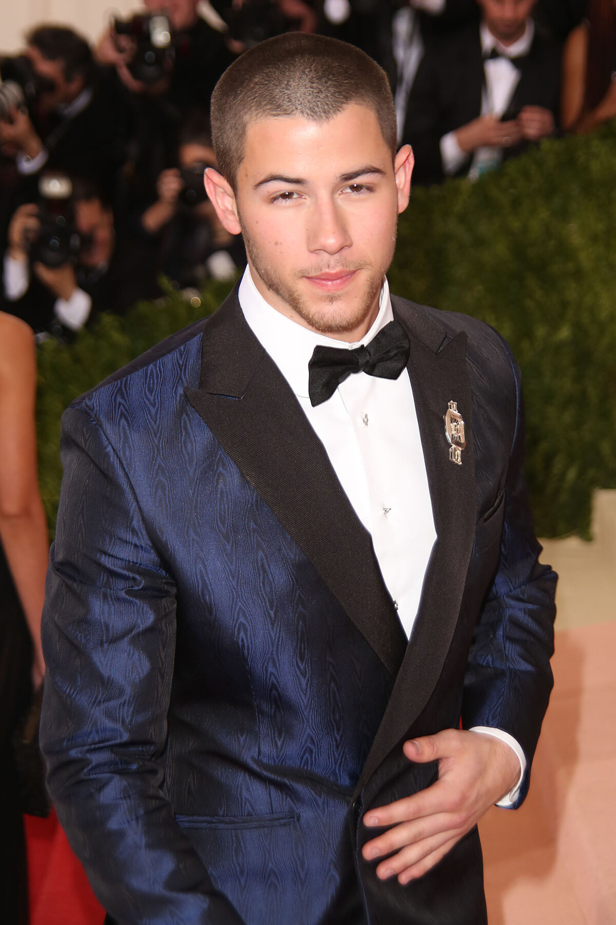 Photo : Nick Jonas à la Soirée Costume Institute Benefit Gala 2016 (Met ...