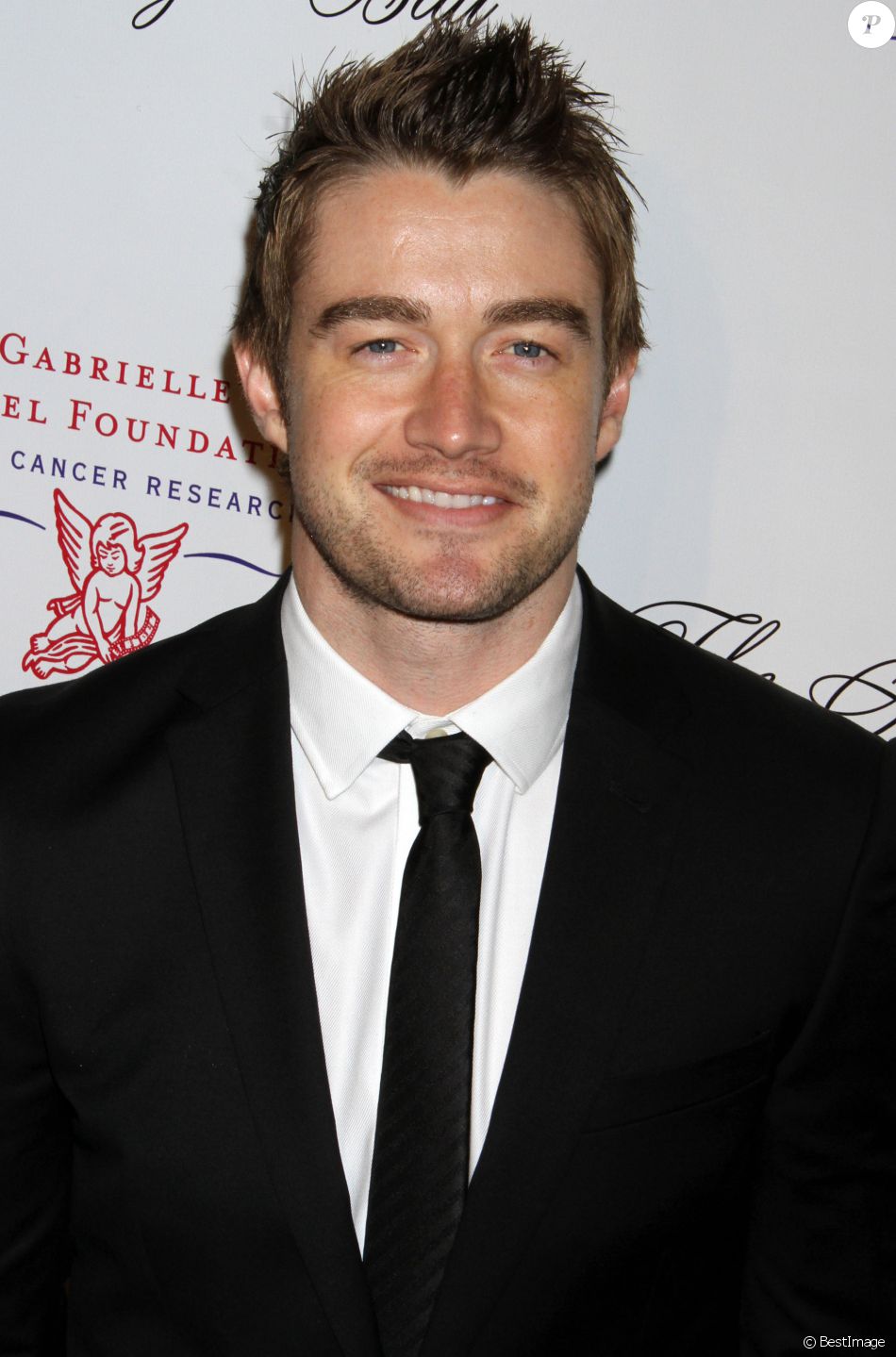 Robert Buckley - Soiree Angel Ball a New York, le 22 octobre 2012 ...