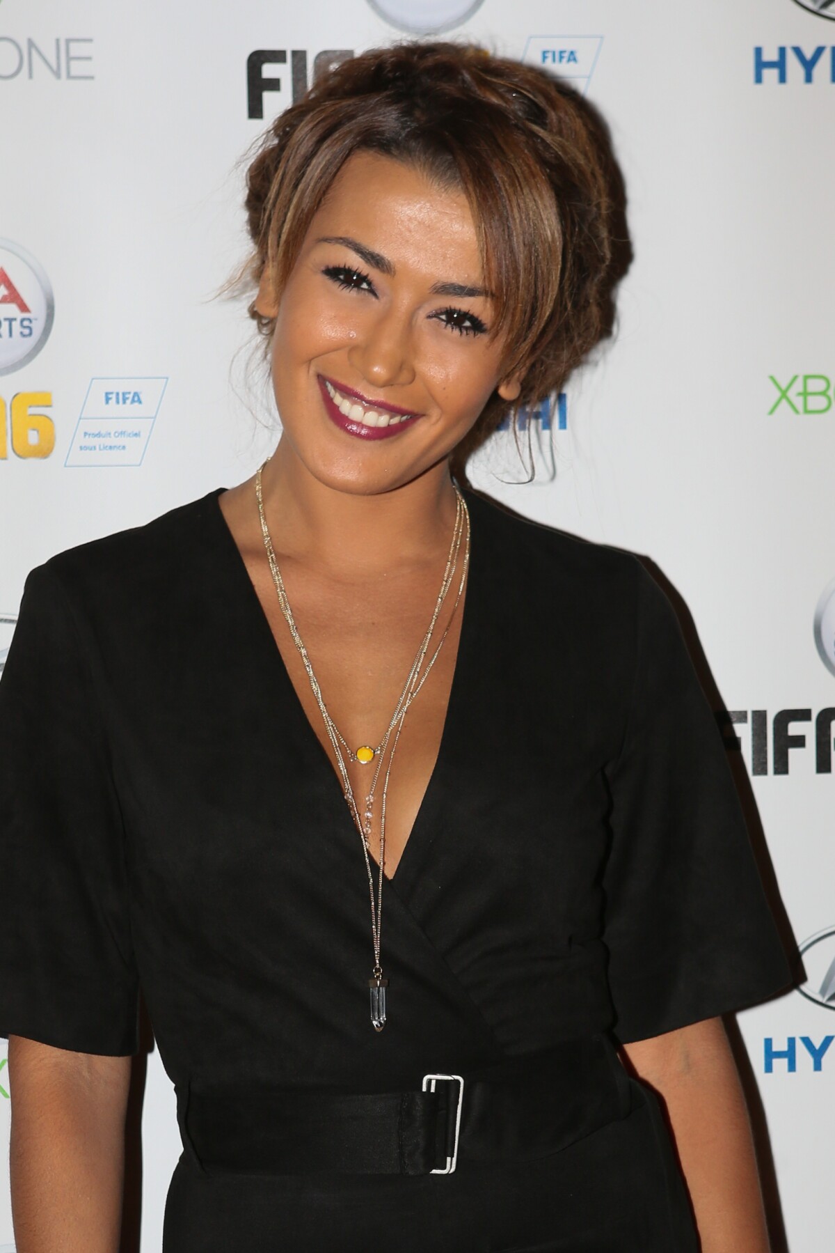 Photo : Karima Charni - Soirée de lancement du jeu vidéo "FIFA 2016" au ...