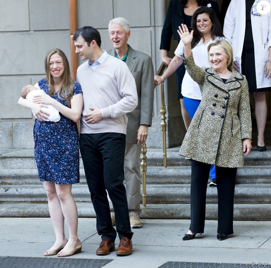 Chelsea Clinton et son mari Marc Mezvinsky, le 20 juin 2016 à New-York ...