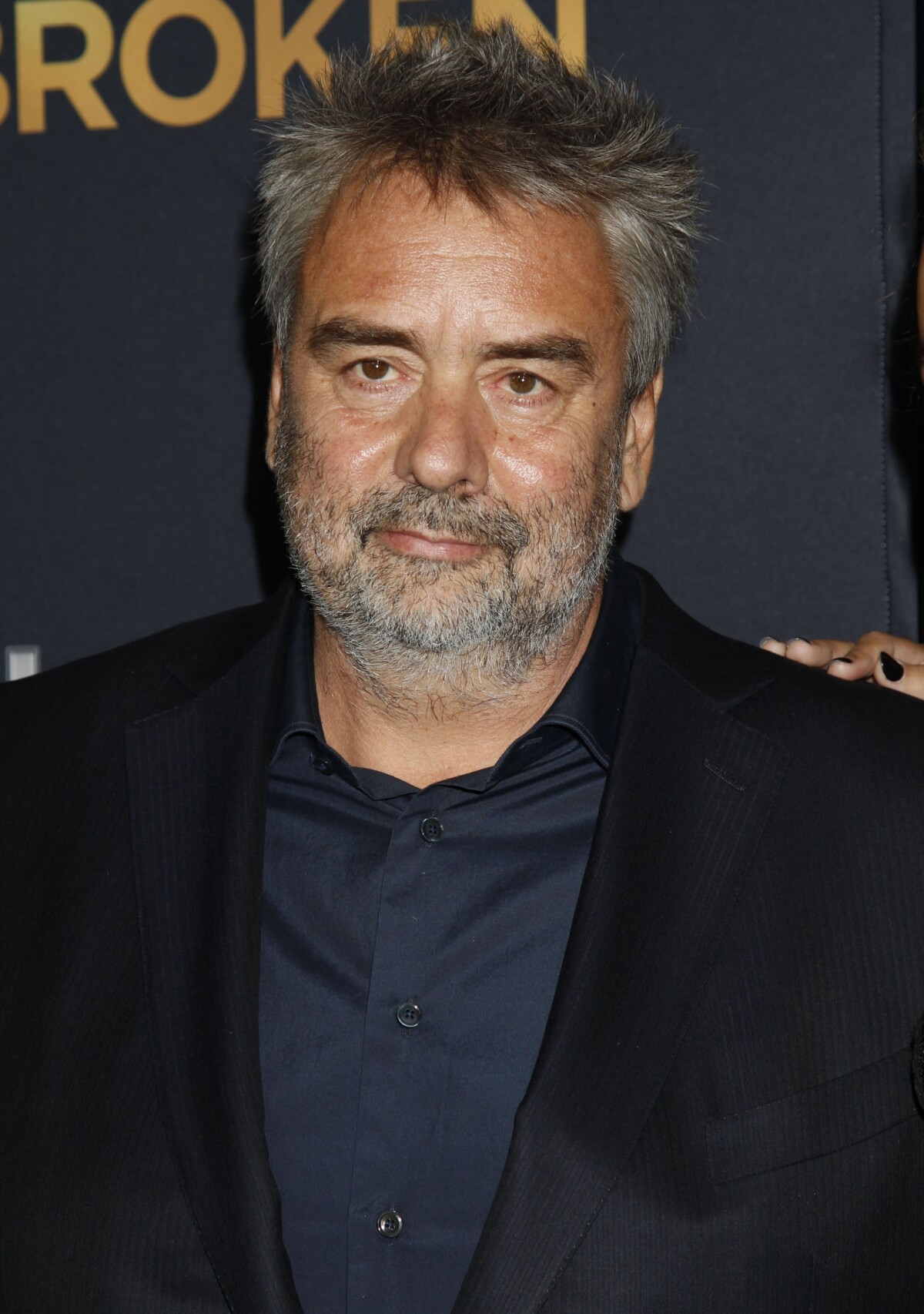 Photo : Luc Besson à la première du film "Unbroken" à Hollywood, le 15 ...
