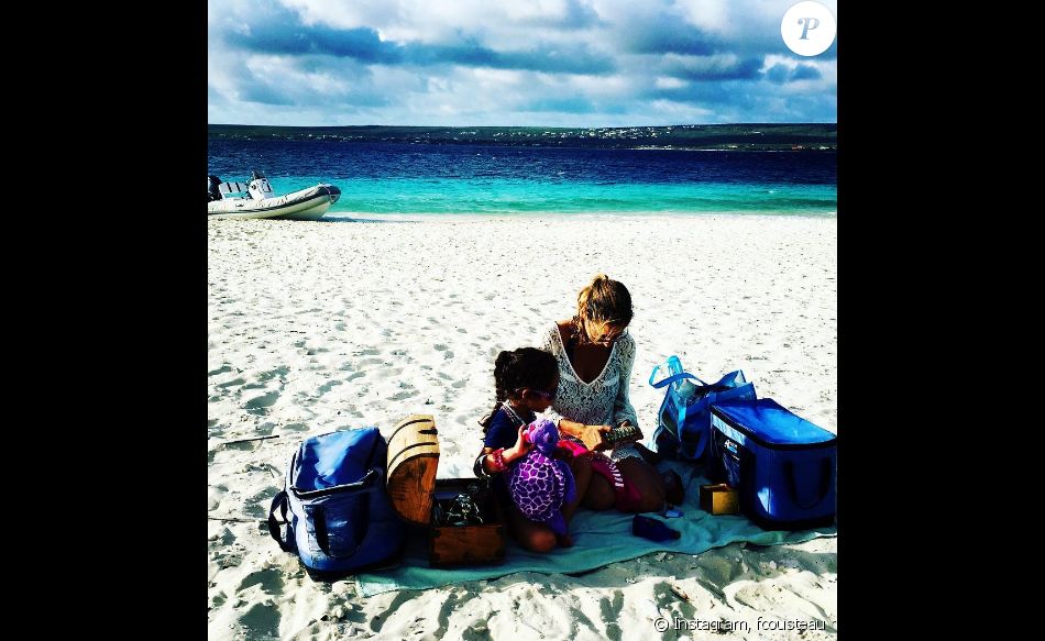 Lisa Singer et sa fille Dylan en pleine chasse au trésor. La directrice ...