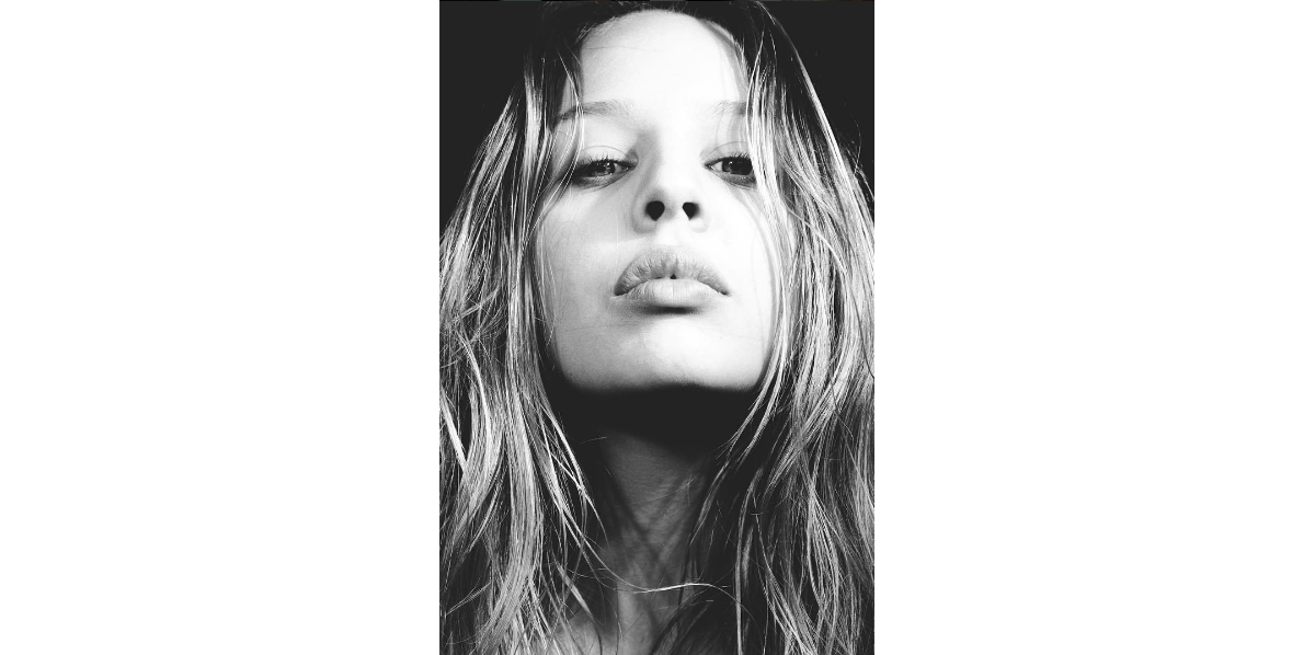 Photo : Shanna Besson pose le 14 juillet 2016. - Purepeople