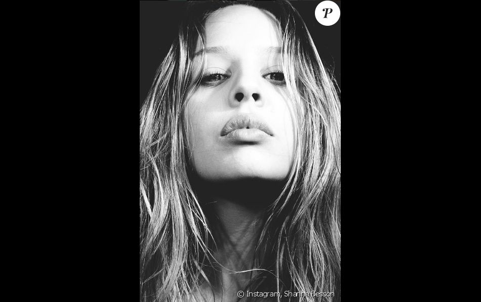 Shanna Besson pose le 14 juillet 2016. - Purepeople