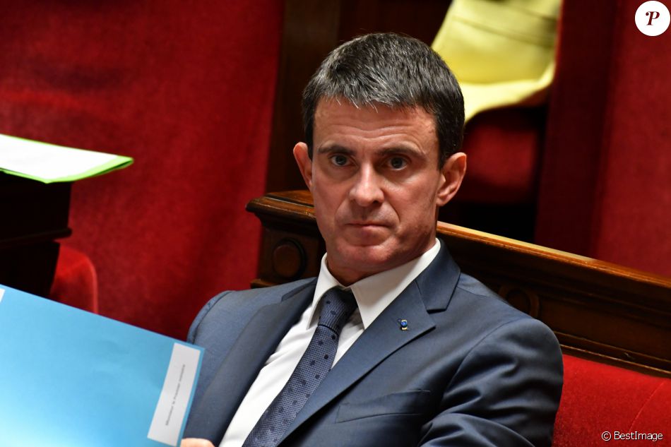 Manuel Valls lors de la séance de questions au Gouvernement à l ...