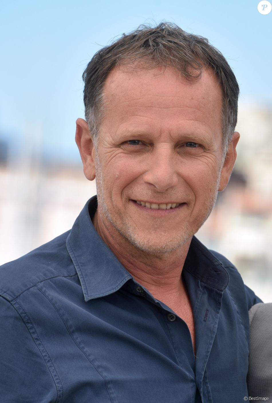 Charles Berling lors du photocall du film Elle au 69ème Festival ...