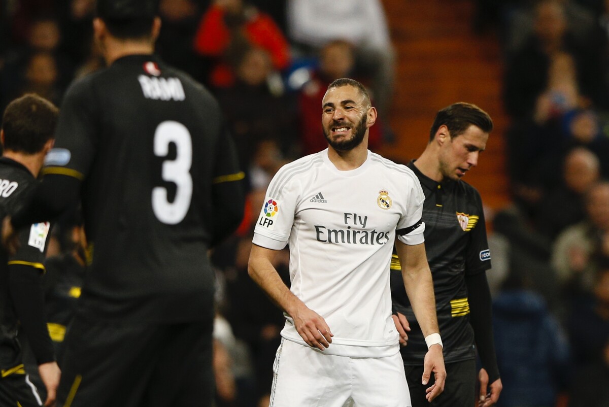 Photo : Karim Benzema lors du match Real Madrid contre le FC Seville à ...
