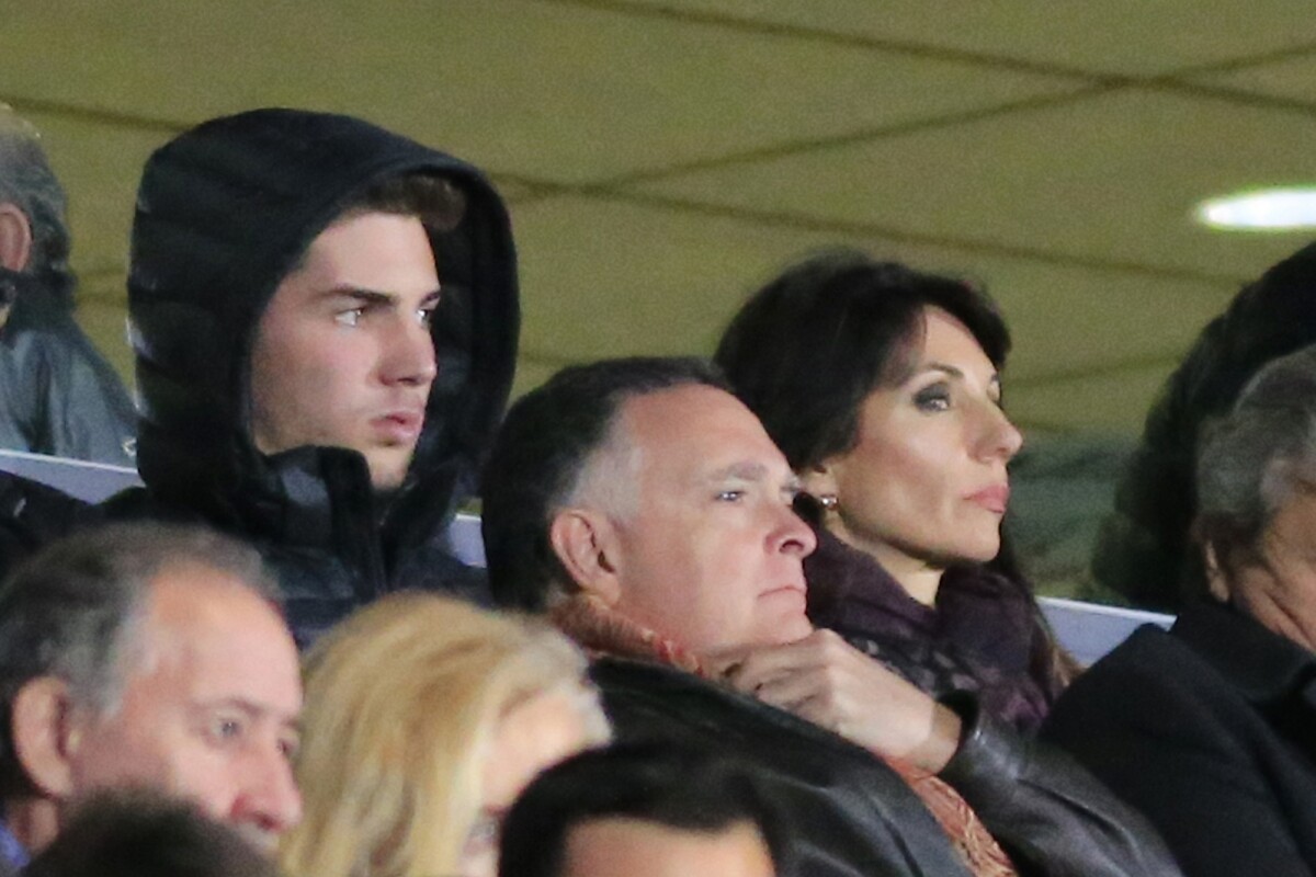 Photo : Luca Zidane ( capuche) et sa mère Véronique Zidane - Zinedine ...