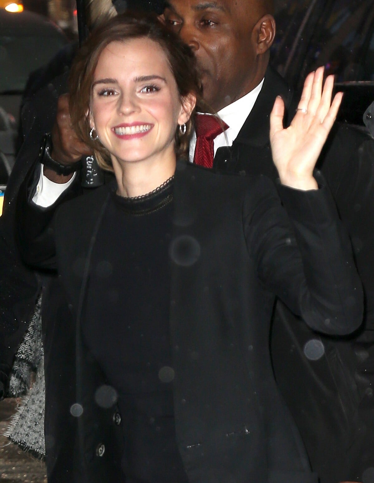 Photo : Emma Watson arrive à l'émission de télévision 'Good Morning ...