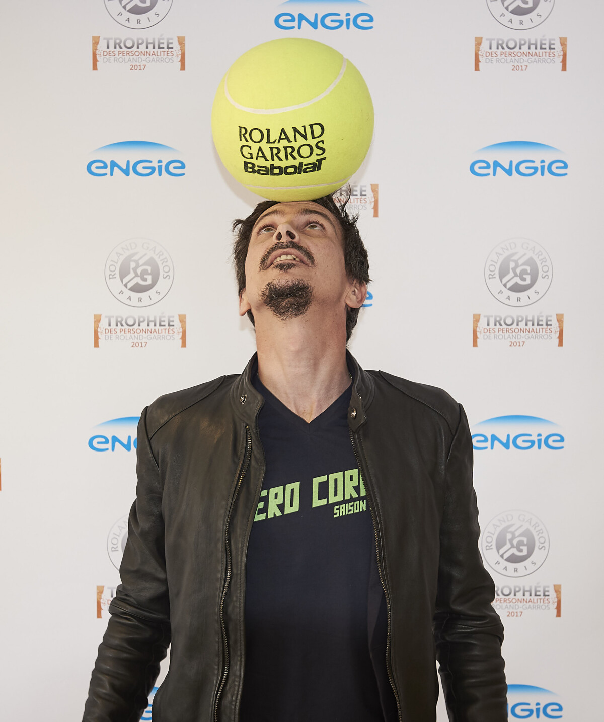 Photo : Arnaud Tsamere lors de la deuxième journée du Trophée des ...