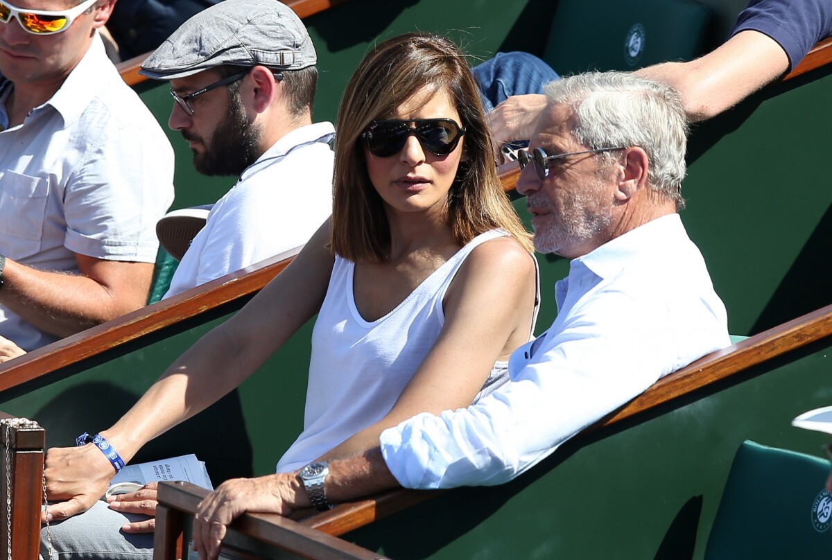 Photo : Jean-Claude Darmon et une amie dans les tribunes des ...