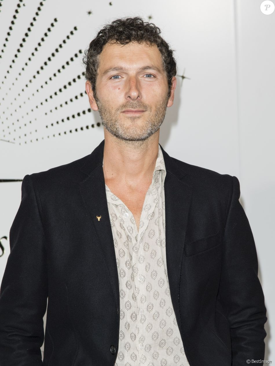 Simon Buret - Photocall de l'évènement Chaumet est une fête à l ...